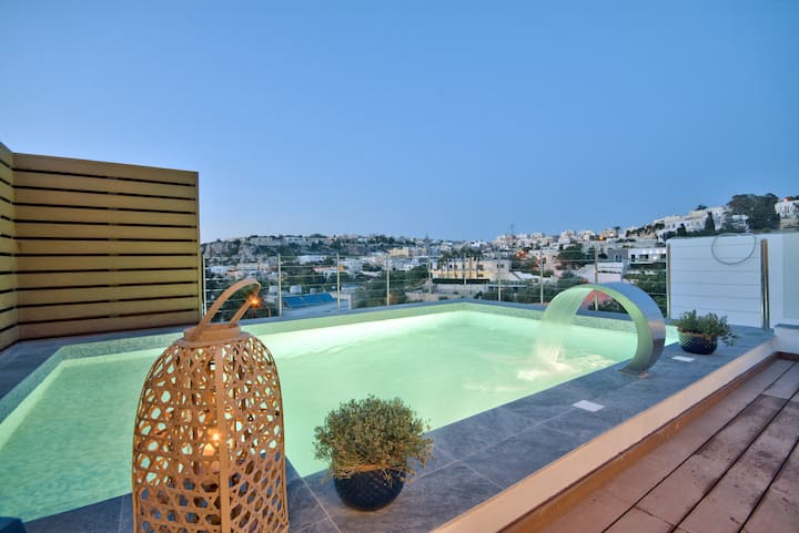 Sunset Villa With Indoor Pool & Games Room - Malta