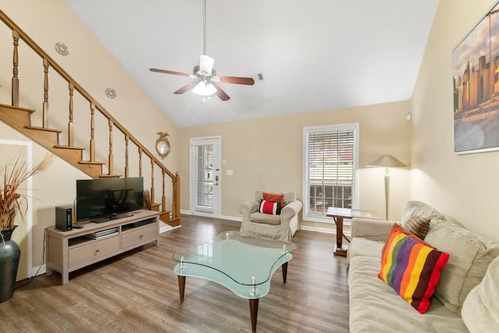 The Conyers Oasis - 10 Mins To Horse Park! - Conyers, GA