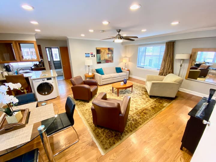 Small But Mighty 700 Sqft Cottage Apt (1br/1ba) - Oak Park