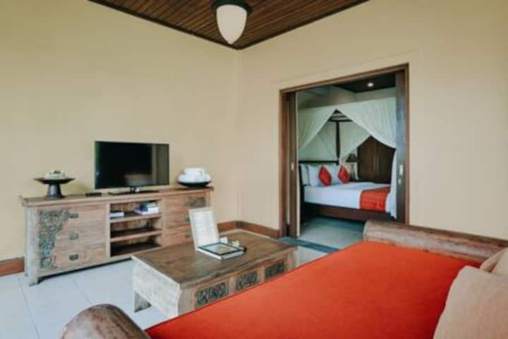 Rice Field Serenity Ubud – 3br Private Pool Villa - Ubud