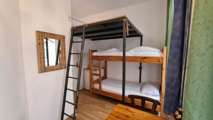 Cozy Private Room For 1-3 Guests In Kreuzberg - Berlin