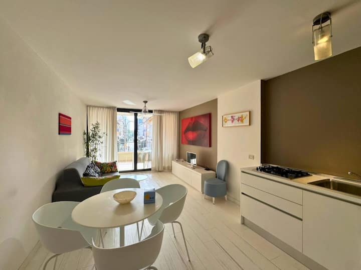 Terrace On The Avenue Of Grado - Grado