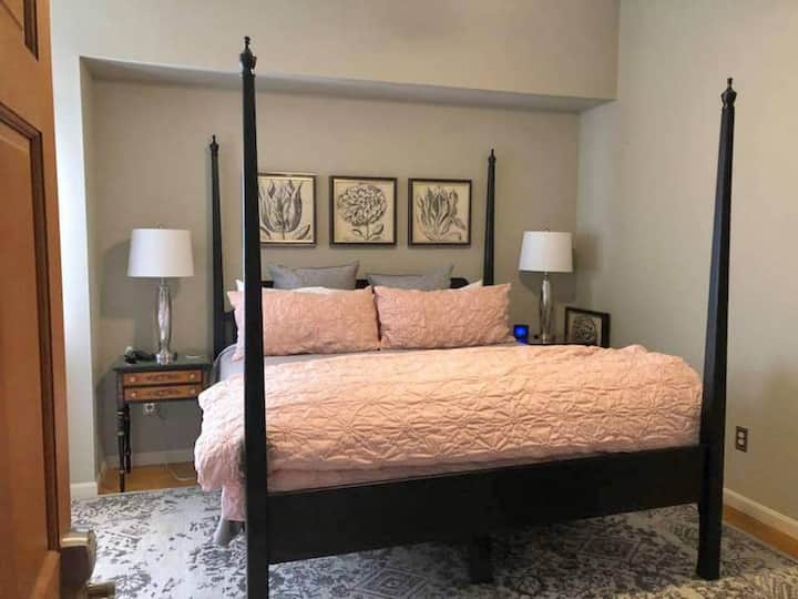 The Cardinal Suite At Harpers Ferry Guest House - Harpers Ferry, WV