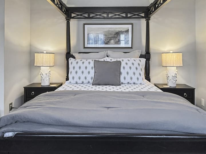 2-room Chickadee Suite @ Harpers Ferry Guest House - Harpers Ferry, WV