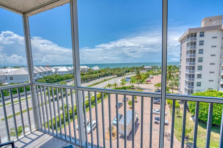 Sunset Studio At Beach And Tennis Unit 5706 - Bonita Springs, FL