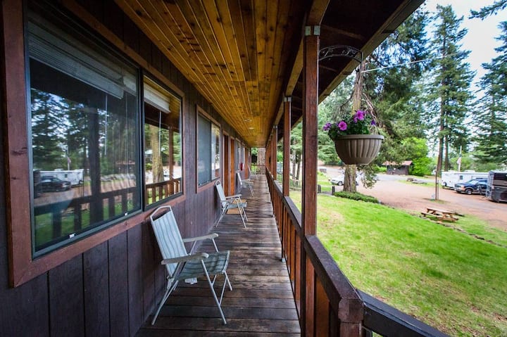 Top 15 Lakefront Rentals In Oregon, The USA - Updated 2024 | Trip101