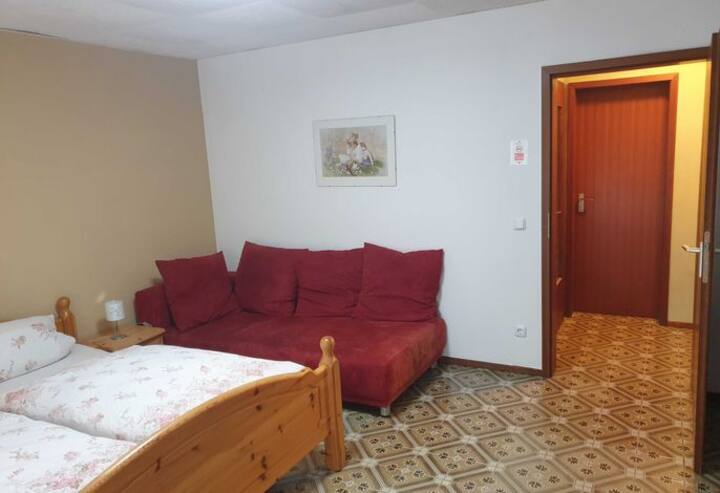Zimmer 1, Pension Adler - Amorbach