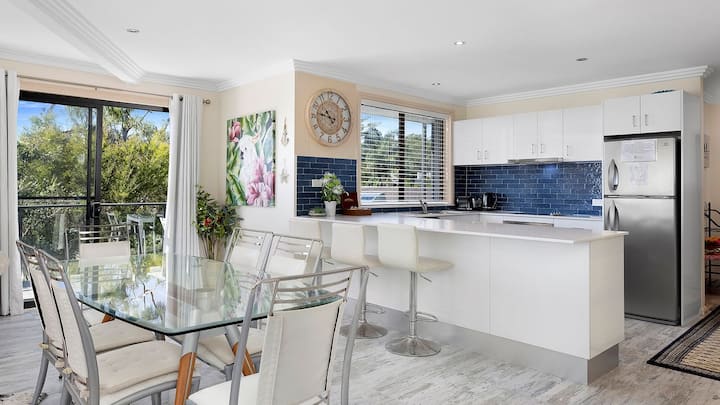 Karinya At Little Beach - Upstairs - Nelson Bay