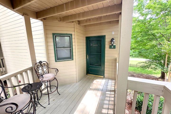 Apple Valley 09 - North Carolina