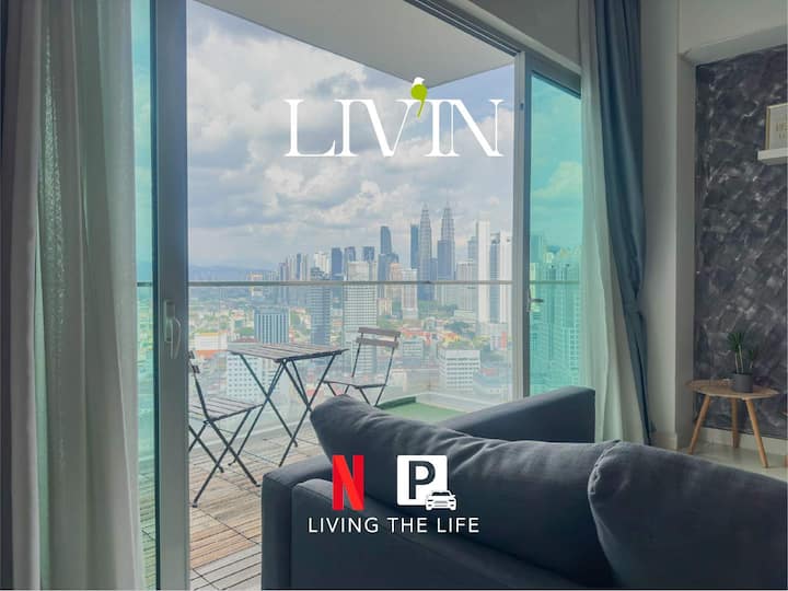 21 Omg ! Klcc View 3br With Balcony@infinity Pool - Kuala Lumpur