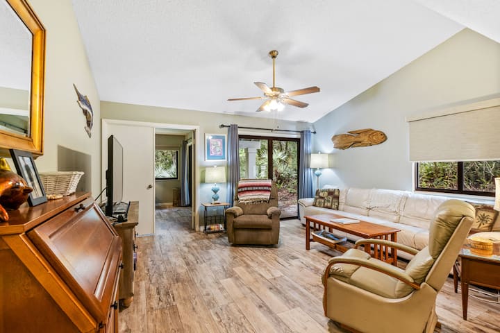 Sea Woods Villa 4410 Near Beach, Amenities, Shoping & Dining - New Smyrna Beach, FL