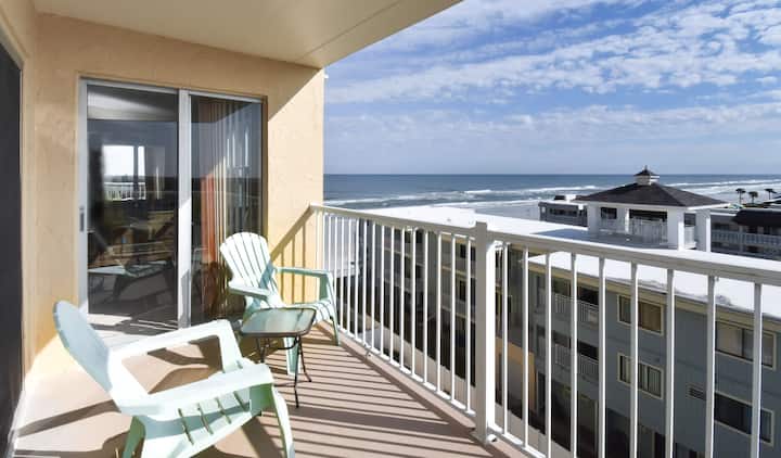 Pt608 - Condominio Familiar 2/2 Con Vista Al Mar - A Pie De Tiendas / Restaurantes - New Smyrna Beach, FL