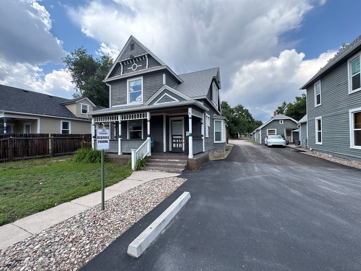 Downtown-west Victorian House - Colorado Springs, CO