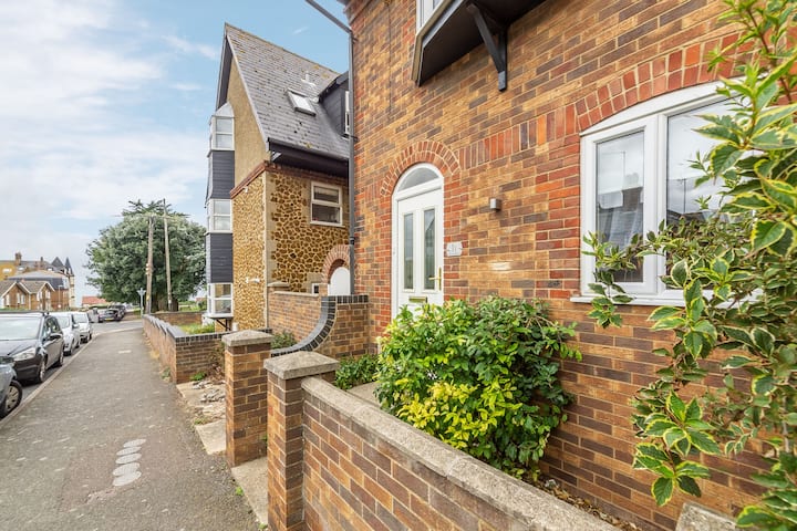 Pebblesden, Hunstanton, Norfolk - Hunstanton