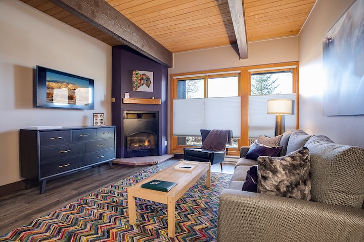 W3204 | Updated Studio | Hot Tub | Winter Shuttle - Steamboat Springs, CO