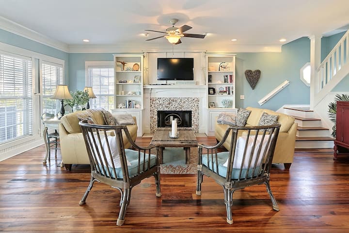 Beach Home, Private Boardwalk, Oceanviews - Tybee Island, GA