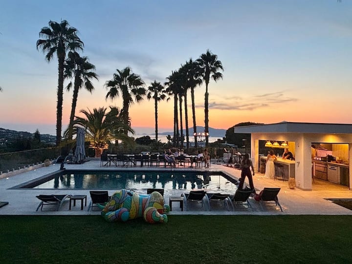 Villa 4 Chambres Avec Piscine + Très Belle Vue Mer - Ajaccio