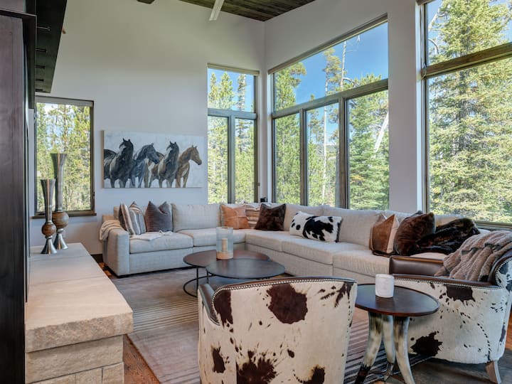 Big Sky Vacation Rentals: Homestead 6 Claim Jumper - Big Sky, MT