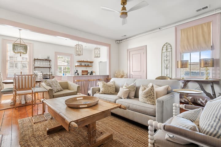 Great For Large Groups | The Waltz - Folly Beach, SC