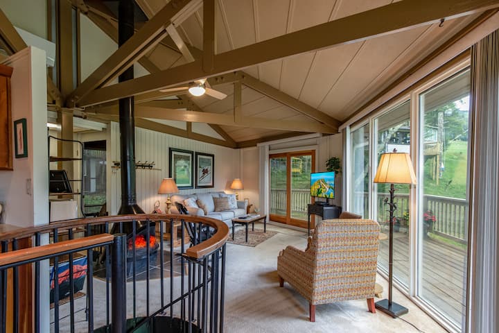 Skiers Chalet-a - Sugar Mountain, NC