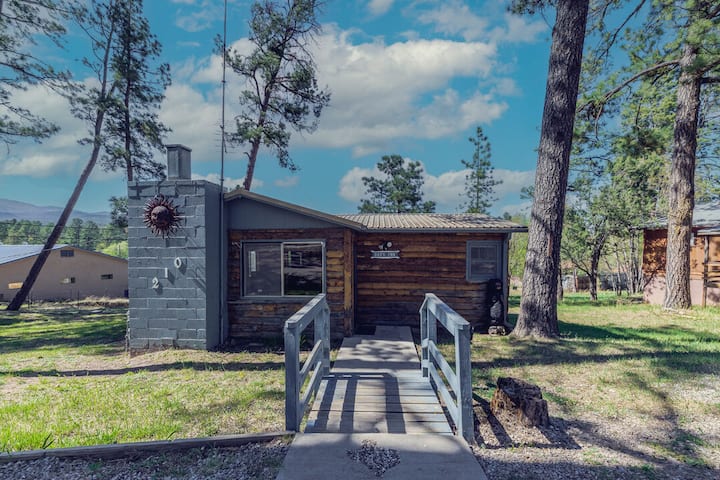 Happy Days Inn W/ Hot Tub & Pet Friendly - Ruidoso, NM