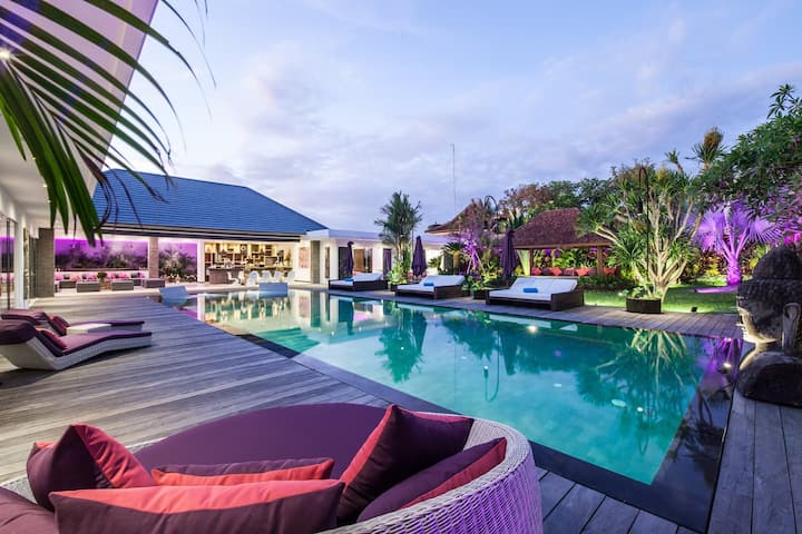 Villa Luxueuse Seminyak 6+1 Chambres 18 Personnes - Bali