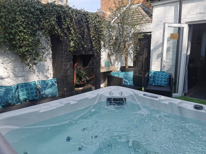 Bournemouth Beach Boutique With Hot Tub - Sandbanks