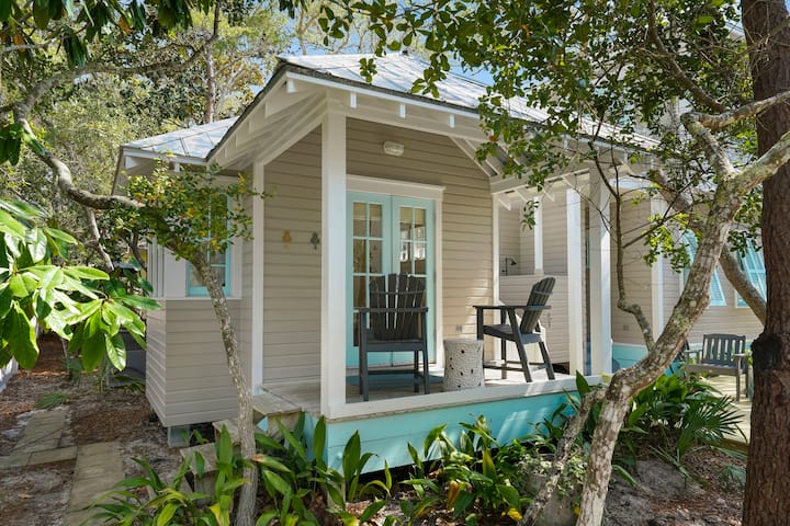 Updated, One Level, 1 Bd Cottage In Seaside, Fl, Sleeps 4 + 2 Adult Bikes! - Seaside, FL