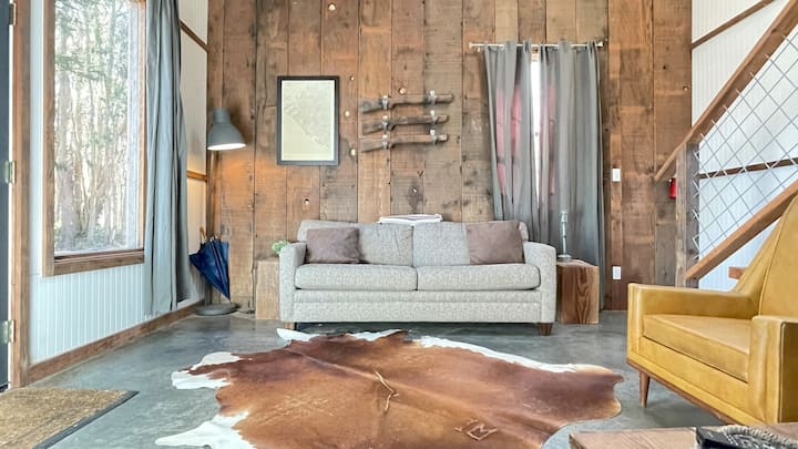 Loft At Humboldt Bay Social Club - Eureka, CA