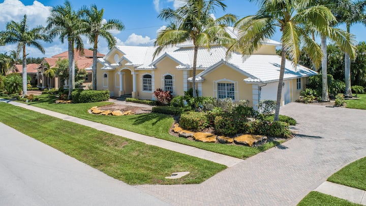 195 Dan River Ct. - Marco Island, FL