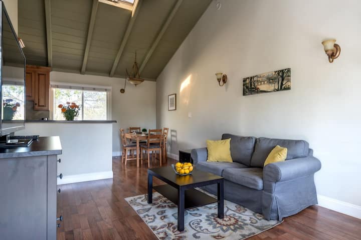 Spacious, Soaring Ceilings, Near Downtown Mv, Goog - Mountain View, CA