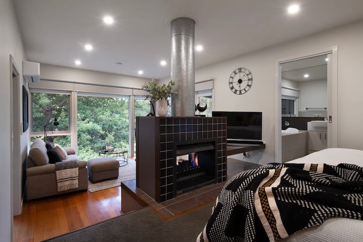 Daylesford Spa Villa 5 | 2 Person Spa! - Hepburn Springs