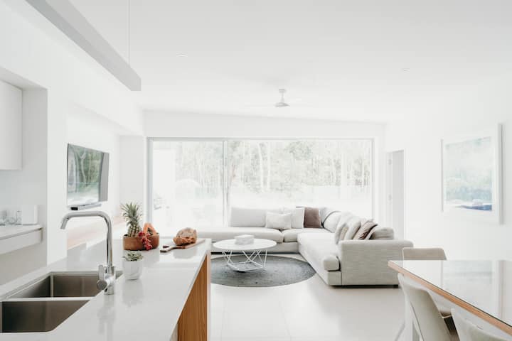 Fat Frogs - Luxury Home With Private Heated Pool - Byron Bay