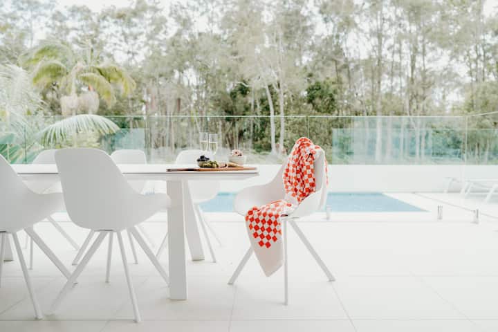Fat Frogs - Luxury Home With Private Heated Pool - Byron Bay