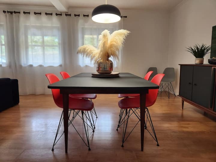 Cozy Island Apartment: Quiet & Homey Stay - Ribeira Grande