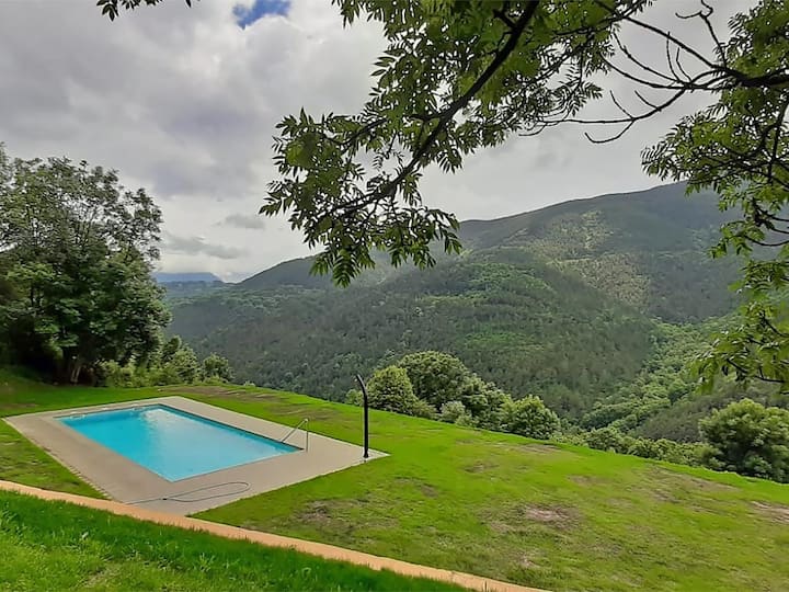 Gîte De Montagne Réhabilitée. Pyrénées Catalanes - Castellar de n'Hug