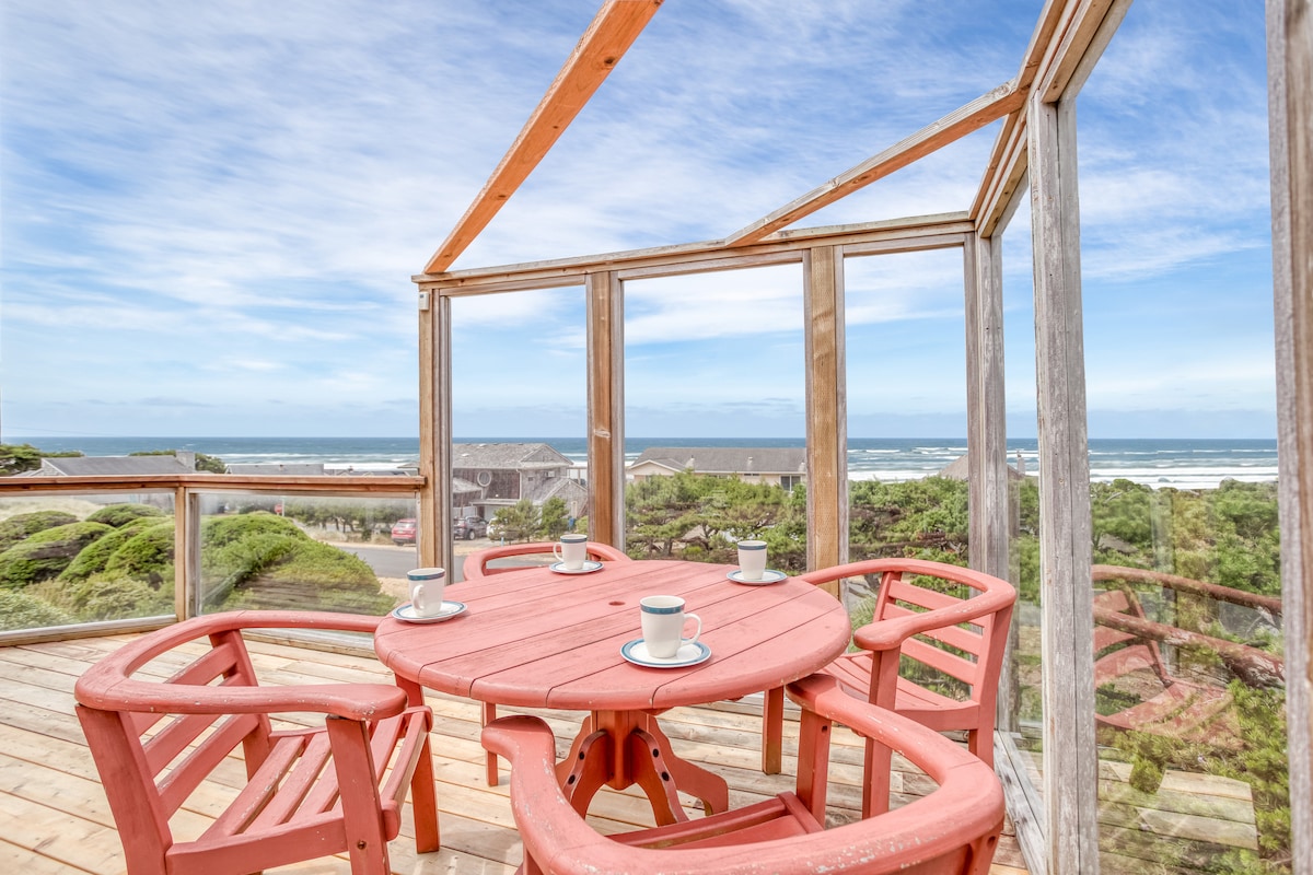 Ocean View-Block From Beach-Waldport, Dogs Welcome - Houses for Rent in ...