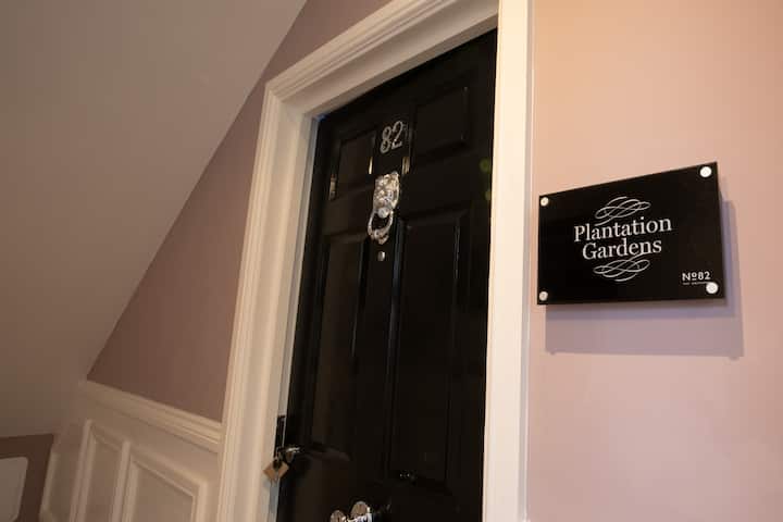 Plantation Gardens. Stylish, Spacious & Luxurious - Norwich