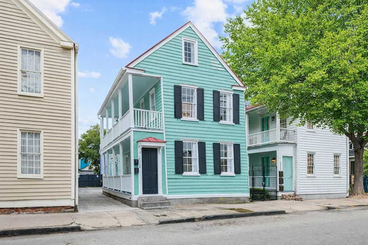 Spacious, Historic Home With Porches - Charleston, SC