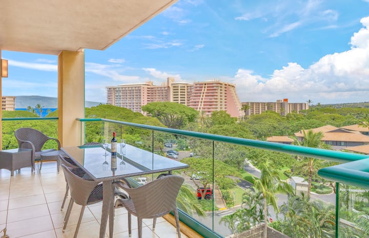 Upgraded 6th Floor Corner Suite With Mountain View - Hawaii