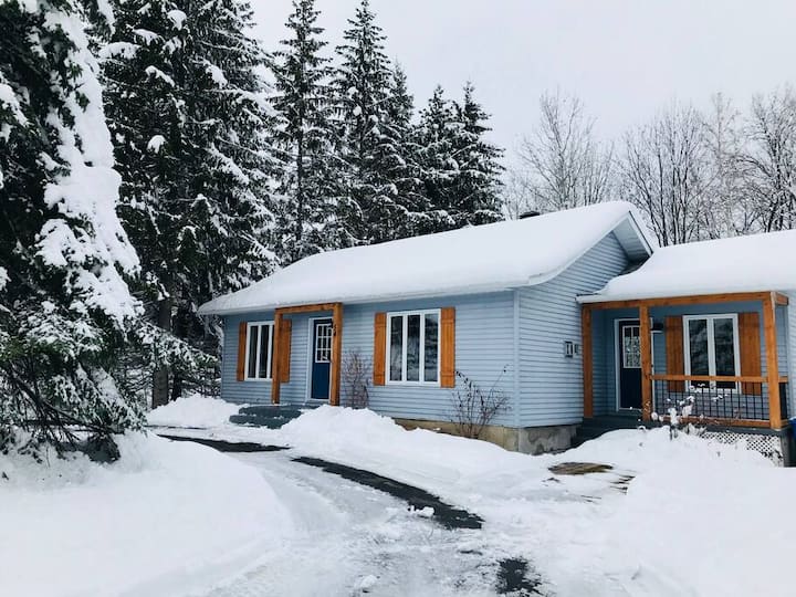 Le Hot Duck*golf Bromont*spa*foyer - Bromont