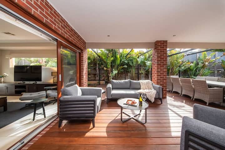 Sorrento Serenity | Luxe Pet Friendly With Pool - Portsea