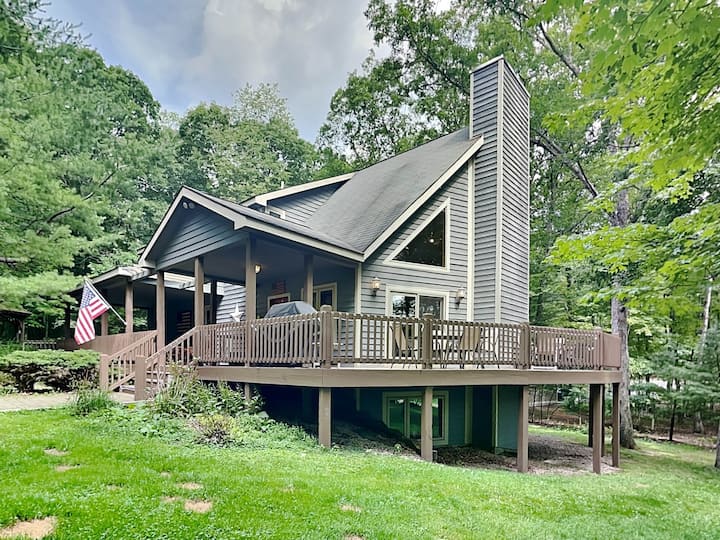 American Pride | Dog Friendly, Dock Slip, Hot Tub - Oakland, MD