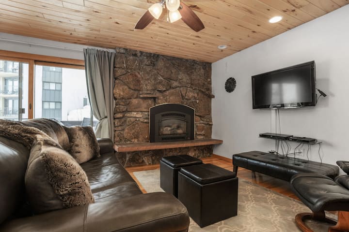 Walk To Shops, Steam Shower In Unit, Outdoor Hot Tub, Ski In/out - Steamboat Springs
