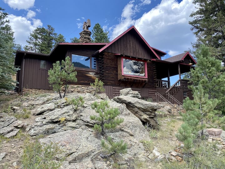 Brown Cabin: Charming Mountain Home W/views - Estes Park, CO