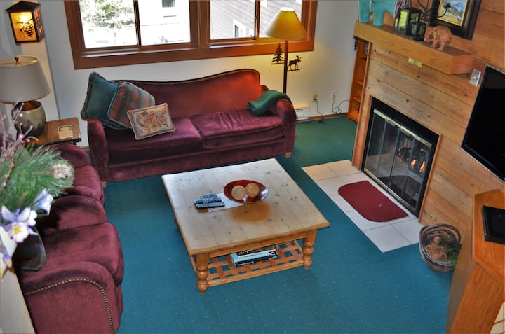 Charming 2 Bedroom With Loft Just A Block From Main Street And The Gondola - Breckenridge, CO