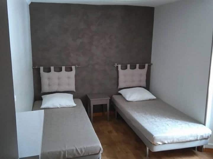 Chambre 2 Personnes Avec Sanitaire à Partager - Le Bourg-d'Oisans