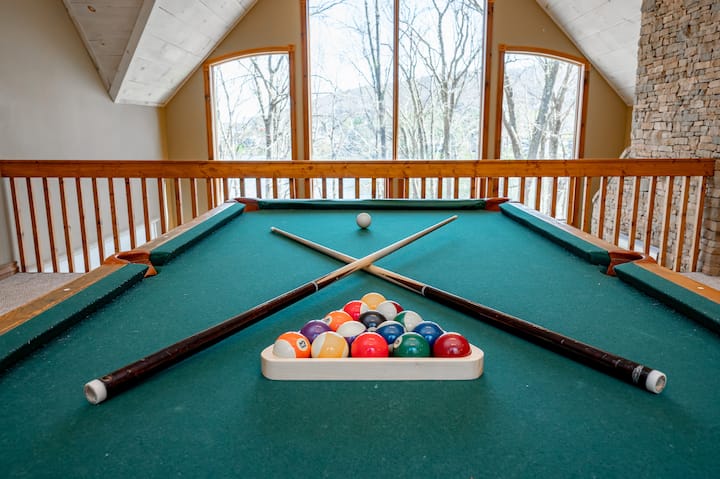 Dog Friendly Lakefront Home W/ Dock & Hot Tub - Deep Creek Lake, MD