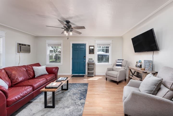 American Oak | 3 Blocks To Downtown | Dog-friendly - Lodi, CA