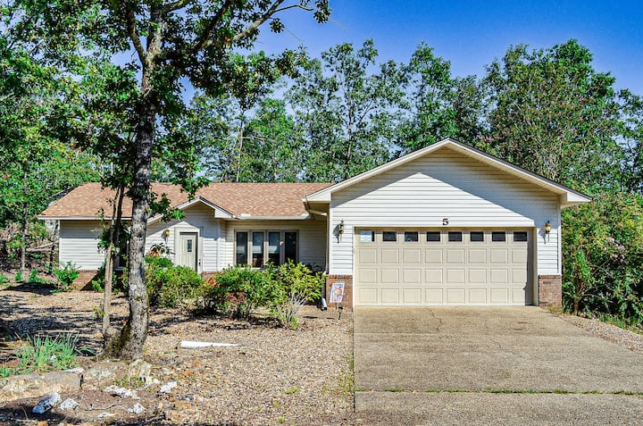 5pateln | Coronado Area Home | Sleeps 4 - Hot Springs Village, AR